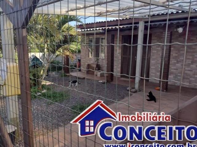C120 Ótima Residência localizada no bairro Harmonia em Imbé