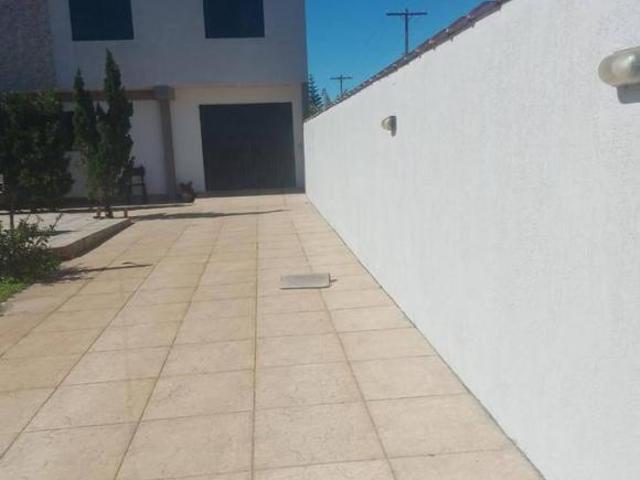C170 Excelente residência localizada no balneário Imara