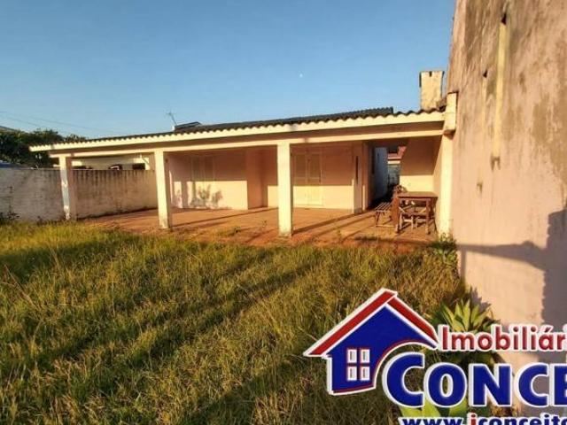 C184 Residência com 4 dormitórios localizada no balneário Ipiranga