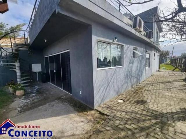 C212 Excelente imóvel com 05 dormitórios localizado a apenas 75 m do mar