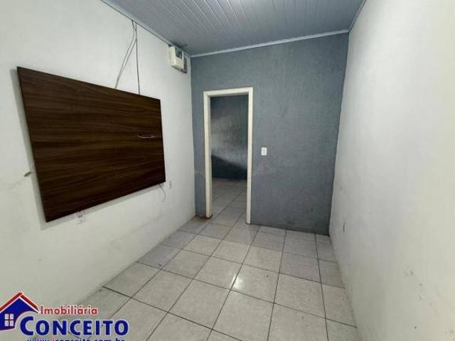 C274 Ótima residência com 02 dormitórios localizada no Balenário Mariluz