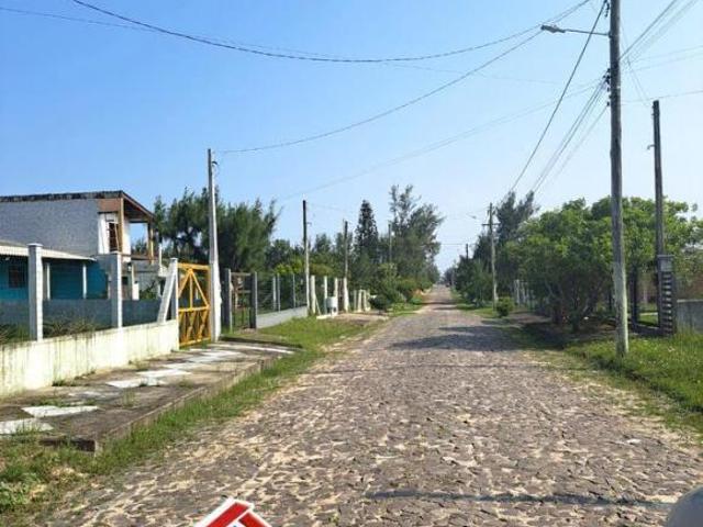C355 Residência mista a 250 metros do mar localizada no balneário Imara