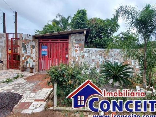 C371 Residência de alvenaria em Mariluz com 02 Kitnets