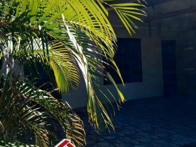 C514 Excelente residência localizada em região de moradores em Albatroz