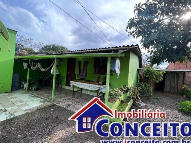 C632 Residência de alvenaria localizada em ótima região em Mariluz