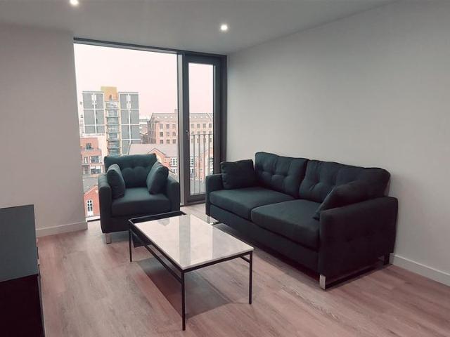 C704, Oxygen Tower, Manchester M1, 2 bed flat to rent, £1,500 pcm | PrimeLocation
