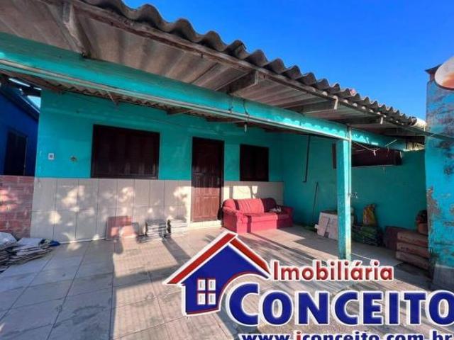C708 Residências em ótima localização no balneário Mariluz