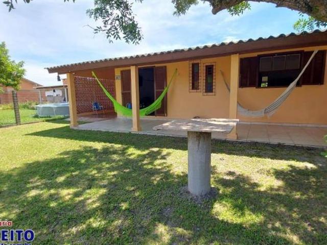 C720 Ótima residência composta de 02 dormitórios em região de moradores