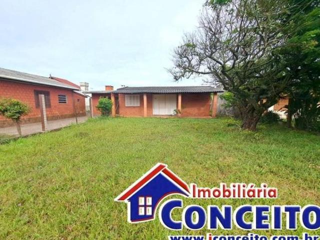 C75 Ótima residência composta de 03 dormitórios em excelente localização