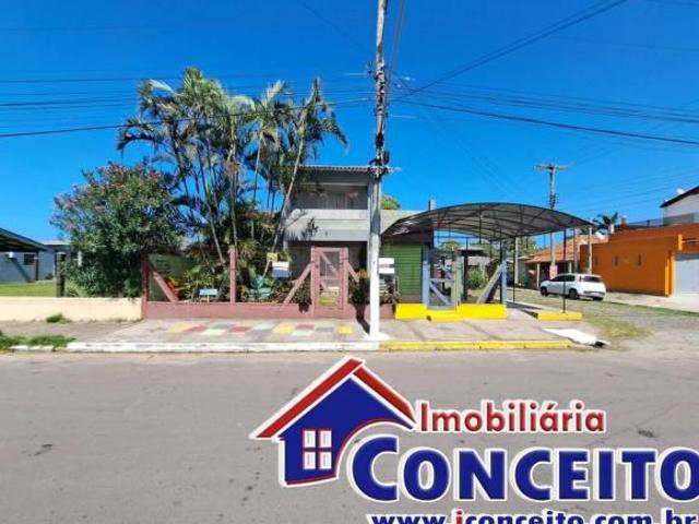 C887 Residência em excelente localização no balneário Santa Terezinha
