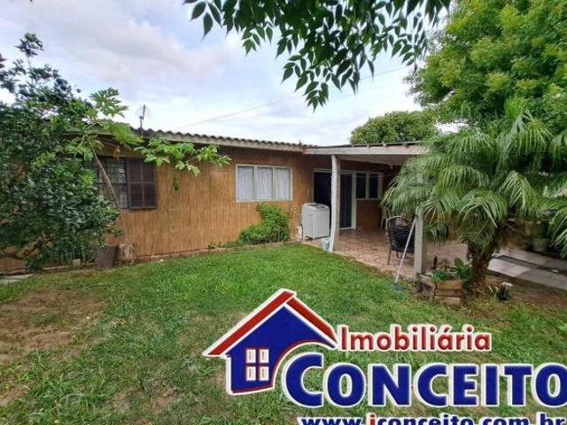 C888 Residência localizada em região tranquila no balneário Nordeste