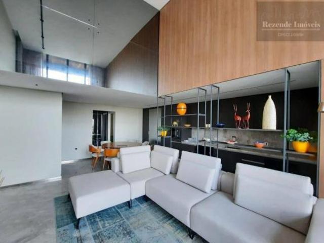 C AD0040 Apartamento com 2 suítes a venda no Água Verde