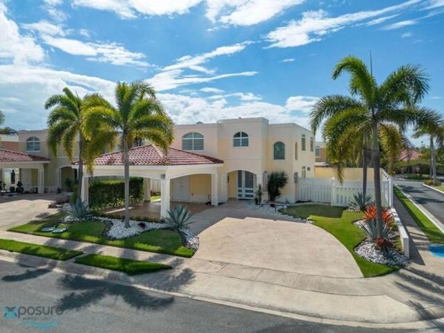 C Alamo, Vega Alta, Home For Sale