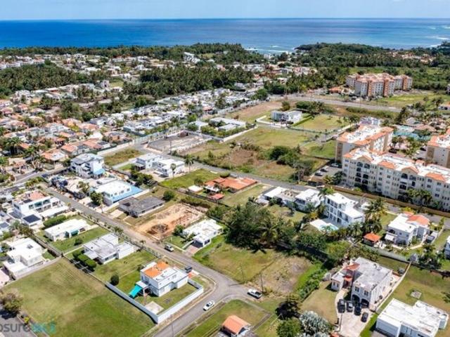 C Calle,vega Alta, Plot For Sale