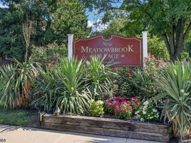 C E Front St Unit,plainfield, Condo For Sale