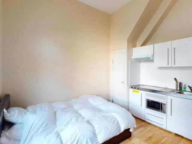 C Hackney Road, London, Studio Flat For