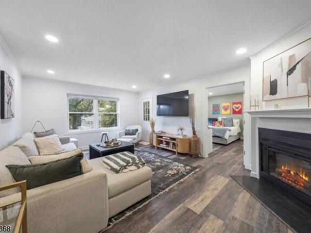 C Heritage Dr, Chatham Township, Condo For Sale