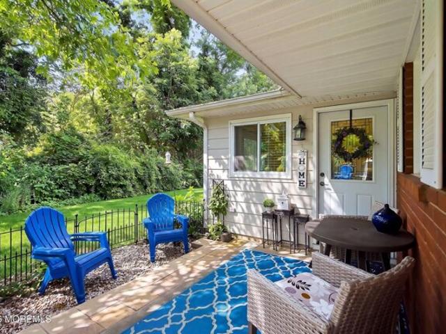 C Robin St, Manchester, Condo For Sale