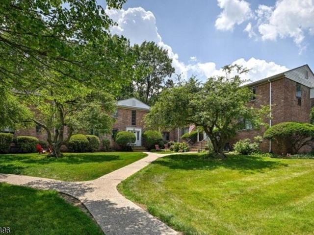 C Troy Dr Apt C, Springfield, Condo For Sale