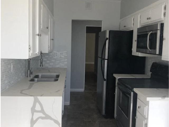 Cc C is offering a Room For Rent in Long Beach, Los Angeles in August 2026 $0.00