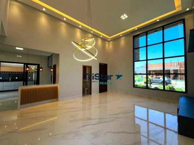 CA0723 CASA TERREA CLIMATIZADA EM CONDOMINIO FECHADO AT. 300m² AC. 192m² RES. DONA MARIA CAN
