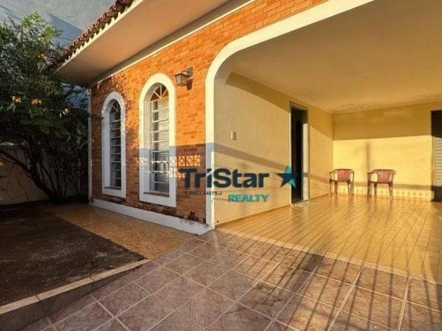 CA0742 OPORTUNIDADE DE IMOVEL COM EDÍCULA METRAGEM DIFERENCIADA EM LOCALIZAÇAO ARBORIZADA E PRIVIL