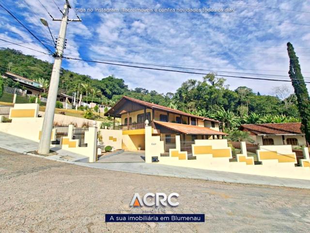 CA03858 Casa com amplo terreno e lazer completo para Locação no Bairro Tribess em Blumenau