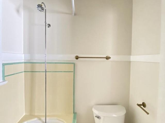 CA 40 Alamitos Avenue Studio Apartment for Rent at 40 Alamitos Ave, Long Beach, CA 90802 Bixby Park