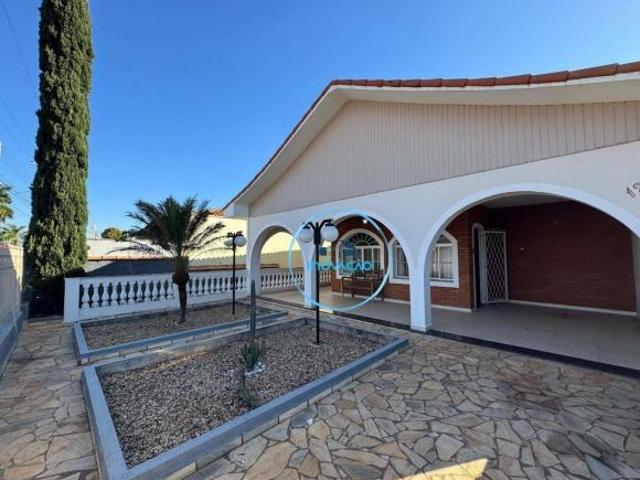 CA 884 Casa com 4 dormitórios à venda, 341 m² por R$ 1.200.000 Vila Estela São Pedro/SP