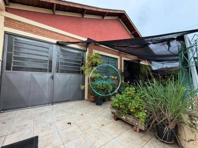 CA 915 Sobrado com 2 dormitórios à venda, 212 m² por R$ 1.000.000 Vila Estela São Pedro/SP