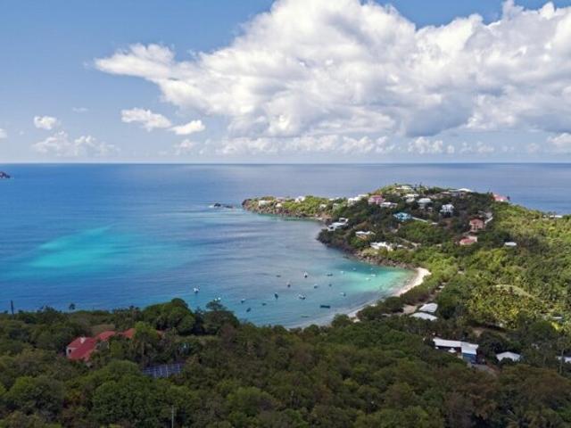 Ca Hull Lns, Saint Thomas, Home For Sale