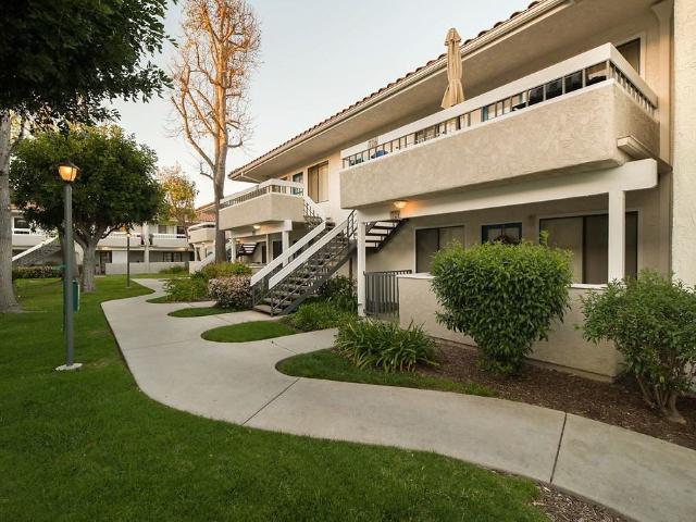 Camarillo Oaks 1 Bedroom Apartment for Rent at 921 Paseo Camarillo, Camarillo, CA 93010
