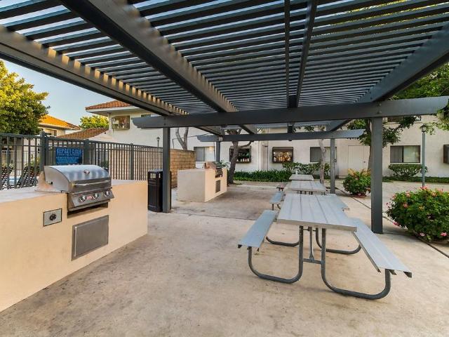 Camarillo Oaks 1 Bedroom Apartment for Rent at 921 Paseo Camarillo, Camarillo, CA 93010