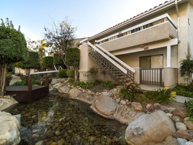 Camarillo Oaks 2 Bedroom Apartment for Rent at 921 Paseo Camarillo, Camarillo, CA 93010