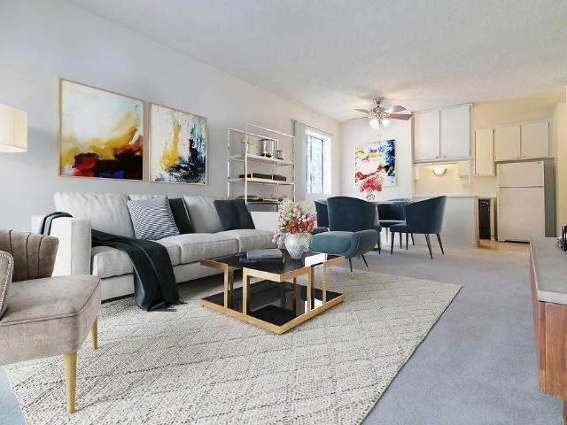 Camarillo Oaks 3 Bedroom Apartment for Rent at 921 Paseo Camarillo, Camarillo, CA 93010