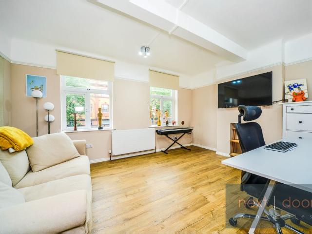 Camberwell New Road, Oval Camberwell SE5, 1 bed flat to rent, £2,200 pcm | PrimeLocation