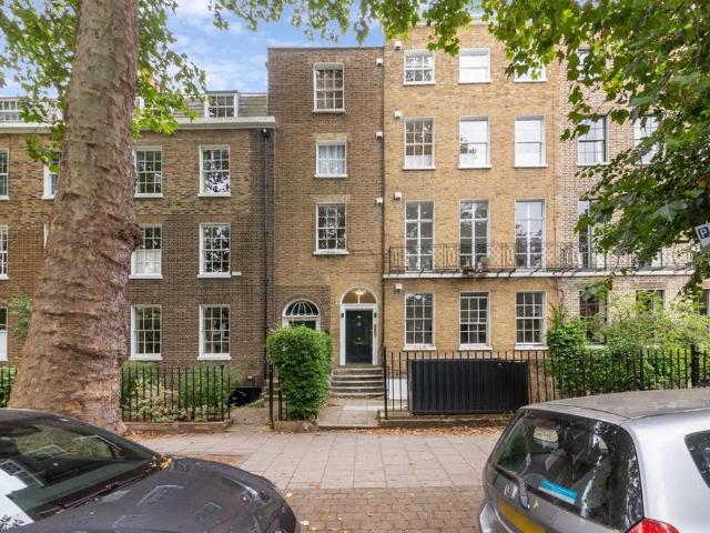 Camberwell Grove, London SE5 1 bed flat to rent £1,700 pcm £392 pw