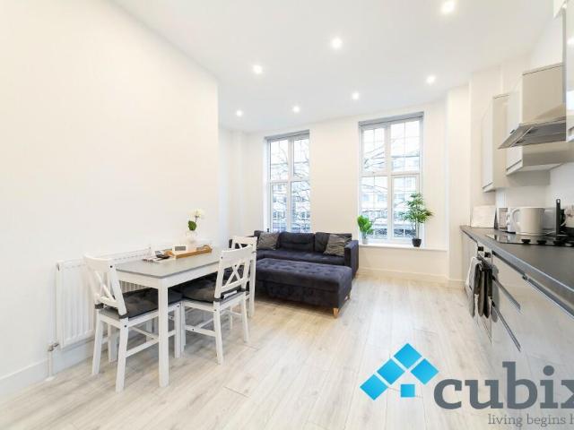 Camberwell Road, London SE5 2 bed flat to rent £2,149 pcm £496 pw
