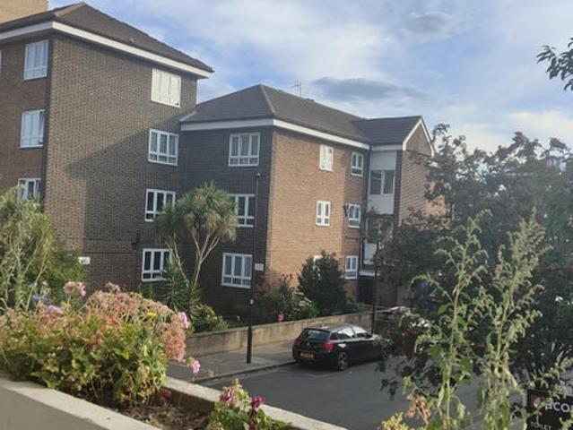 Camberwell 1 bed to let ASAP