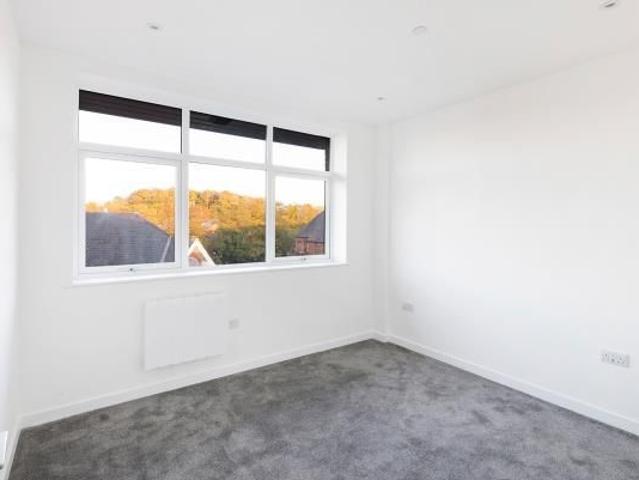 Camberley, Surrey GU15, Studio to rent, £1,040 pcm | PrimeLocation