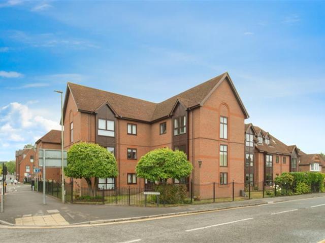 Camberley, Surrey 2 bedroom to let