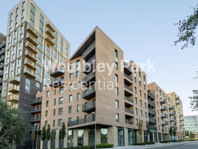 Cambium House, Wembley 2 bed apartment to rent £2,550 pcm £588 pw