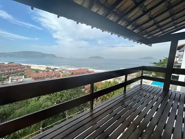 Camboinhas vista cinematográfica à venda, 350 m² por R$ 2.700.000