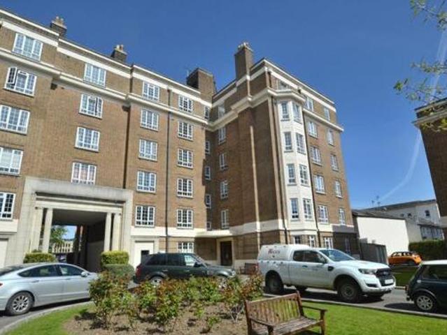 Cambray Court, Cheltenham, 3 Bedroom Apartment