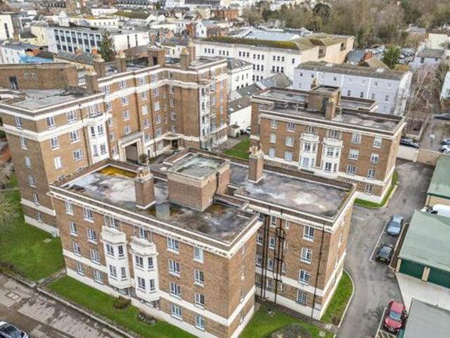 Cambray Court, Cheltenham, 2 Bedroom Apartment
