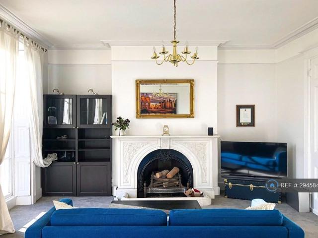 Cambray Place, Cheltenham, GL50 1 bed flat to rent £1,249 pcm £288 pw