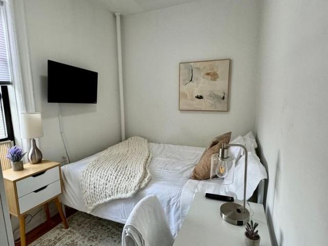 Cambreleng JJ LLC 1 Bedroom Apartment for Rent at 2403 Cambreleng Ave, New York, NY 10458 Belmont