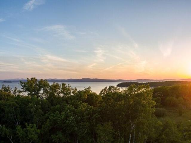 Cambrian Way Unit,burlington, Condo For Sale