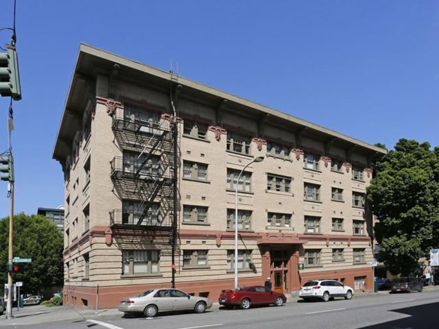 Cambrian Apartments 1 Bedroom Apartment for Rent at 1129 Sw Columbia St, Portland, OR 97201 Downtown Portland