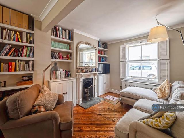 Cambridge Cottages, Richmond, TW9 2 bed terraced house to rent £3,350 pcm £773 pw